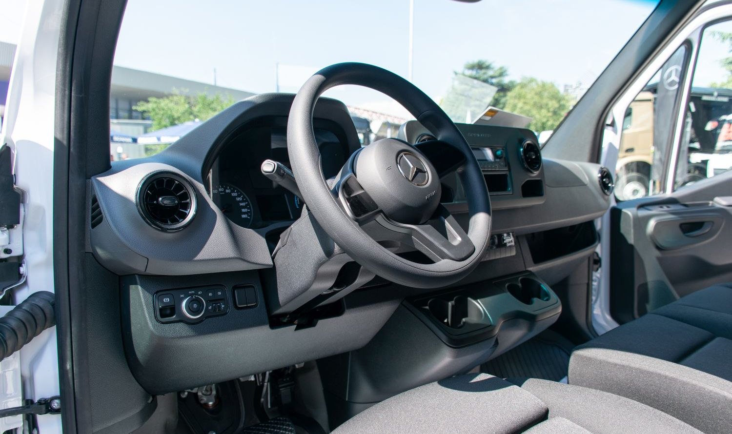 Mercedes-Benz Sprinter technical specifications and fuel economy